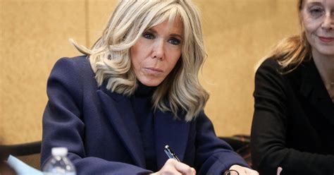 Photo Brigitte Macron Rajeunit Smoky Eye Et Cheveux Wavy Son Beauty Look Radicalement Différent