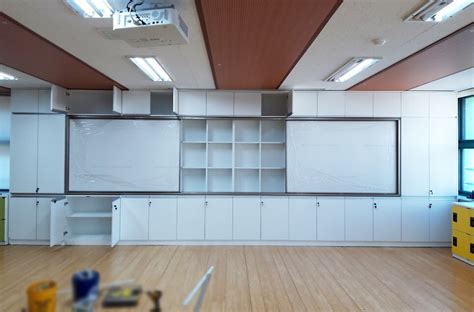 교실환경개선공사 칠판보조장 사물함 설치 서울문화고