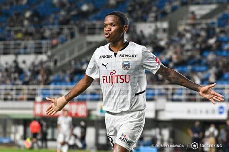 マルシーニョがハットトリック！ 川崎f、退場者出した福岡に4発快勝 ページ 2 サッカーキング