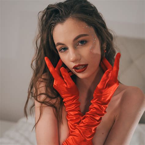 Alyssa Smit Social Manyvids