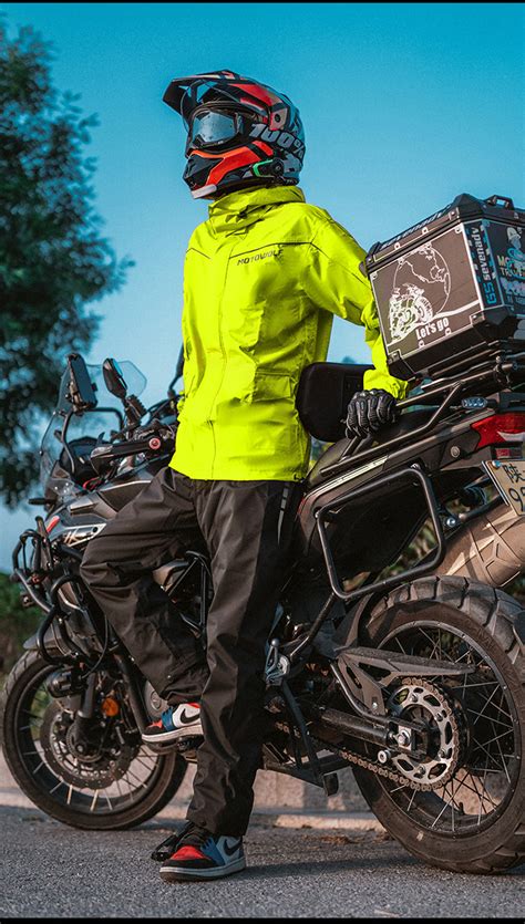 Motowolf V4 Waterproof Motorcycle Suit For Outdoor Travel Durable Motorbike Gear Ideal For All