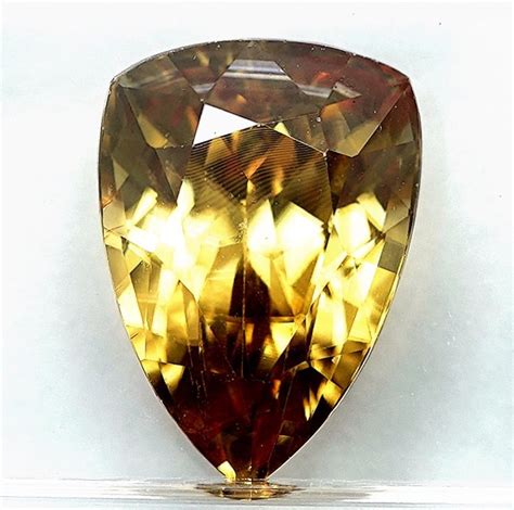 Zircon 540 Ct Catawiki