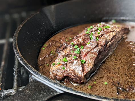 Bavette De Boeuf Sauce Au Vin Rouge Et échalotes Sur Le Bbq Bob Le Chef