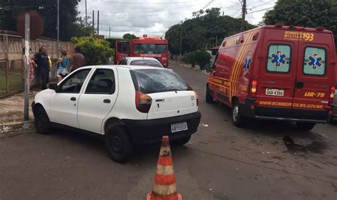 Colisão entre Veículos no Jardim Vitória Deixou Mulher Ferida Rádio