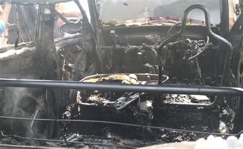 Couple Burnt To Death As Car Catches Fire In Kerala