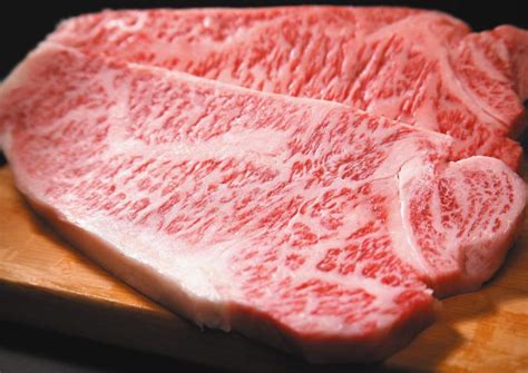 佐賀牛ロースステーキ1kg（500g×2p） A4等級以上 1枚250g真空の商品詳細｜商品詳細｜c Joy