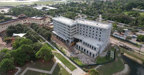 Usf Sarasota Manatee Is Accepting Applications For On Campus Housing Wusf