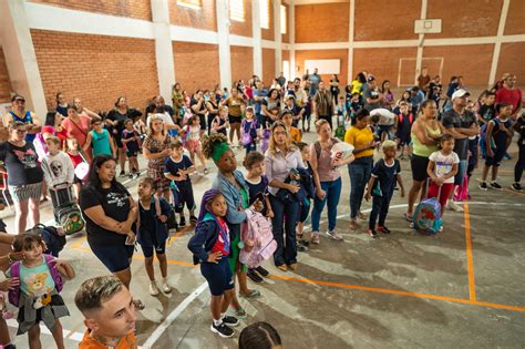 Volta às Aulas Na Rede Municipal Começou Nesta Segunda Em Canoas