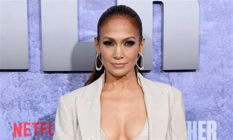 Jennifer Lopez Y Su Secreto Para Un Cuerpo Envidiable A Sus 54 Años De