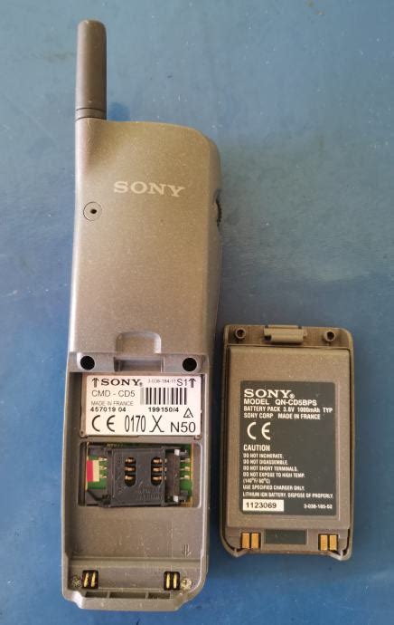 Stari Mobitel Sony Cmd Cd5 2000 Godina