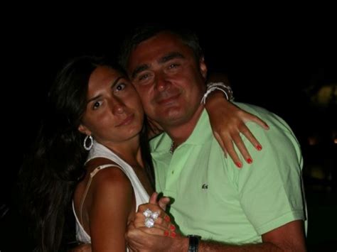 ბინძური პროვოკაცია “ ქეთა ხარძიანი დუმილს არღვევს და ნახევარძმას პასუხობს