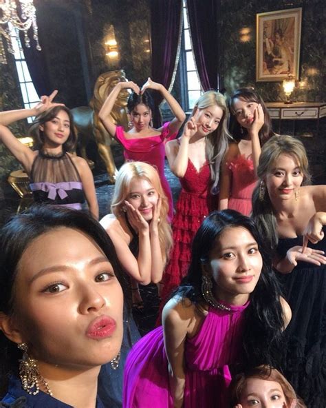 Misa •ᴗ• On Twitter Korean Girl Groups Kpop Girl Groups Twice