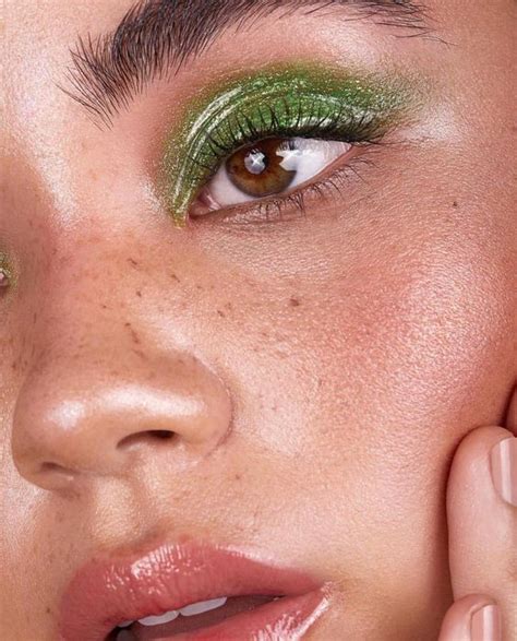 10 Fun Makeup Looks To Try This Summer Mademoiselle Olantern Skin