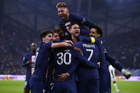 38 Partidos 38 Fotos Del Título Del Psg Paris Saint Germain