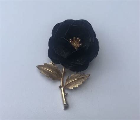 Signed Crown Trifari Enameled Flower Pin Brooch Alfred Philippe Era