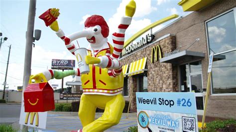 Ronland Mcdoland Rtruckstopbathroom
