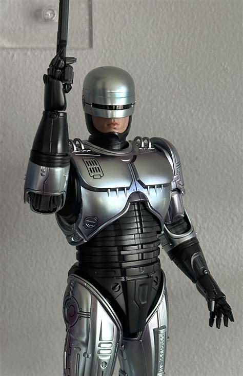 1 6 Hot Toys Robocop 3 Robocop Collectible Figure Page 60