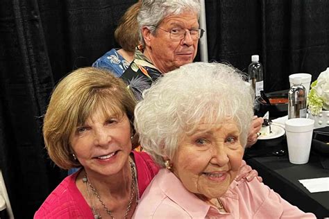 Work Ethics 90 Year Old Melba Mebane A Retail Store Worker Of Texas Retires From Her Job At