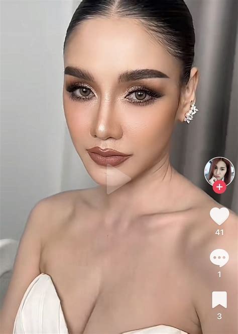 ปักพินโดย Kanhast ใน Quick Saves ไอเดียการแต่งหน้า