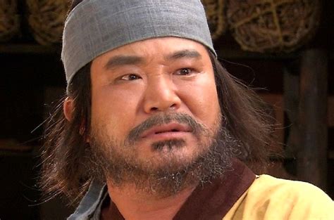 عکس تغییر چهره رئیس موپالمو سریال جومونگ بعد 18 سال در 72 سالگی