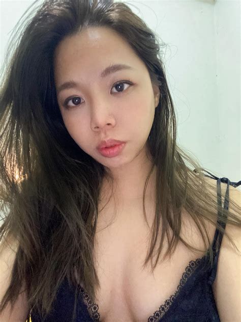 昨天po那張， 釣出我主管來說那張是流量密碼😝😝😝 我該在讓他繼續看下去嗎🤣🤣🤣