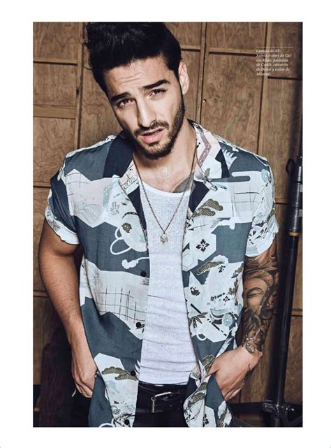 Maluma Exibe Seu Sex Appeal Para Esquire Latin America Aqui No Armário