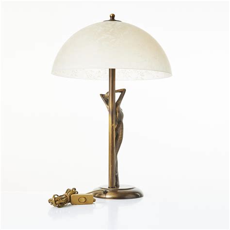 BORDSLAMPA Art Deco stil Lyktan fot av mässing med kvinnofigur kupa av glas Belysning