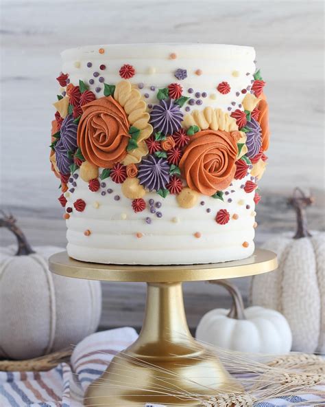 A Classic Choice Vanilla Cakes Are Light And Have A Subtle Vanilla