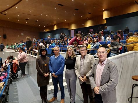 Los Alumnos De Primaria Han Disfrutado De Una Obra De Teatro Sobre El