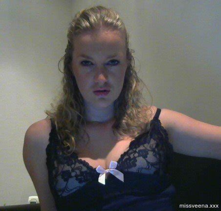 Gorgeous Miss Veena Unveils Her Nice Body On The Couch Photos