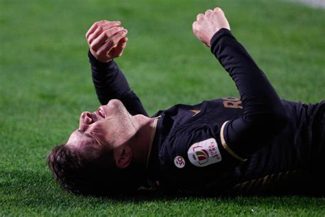 Barcelona Sergi Roberto sofre uma lesão no quadríceps