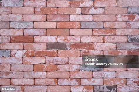 오래된 빨간 벽돌 벽 배경 다른 음영의 빛과 어두운 벽돌의 벽 텍스트를위한 공간을 복사 0명에 대한 스톡 사진 및 기타 이미지 Istock