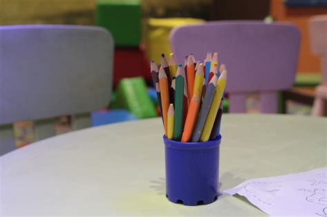 Bermacammacam Pensil Berwarna Gambar Pensil Berwarna Menggambar Pensil