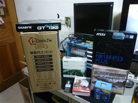 四台電腦待修 客戶組裝全新桌上型電腦 一台 桌上型電腦 重灌系統 一台 桌上型電腦 顯示卡故障 更換二手顯示卡 一台 桌上型電腦 更換固態硬碟