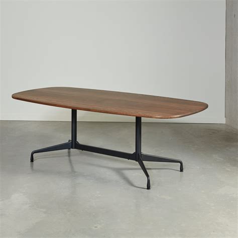 Eames Table Kasstoor Sophisticated Amsterdam Living Kasstoor