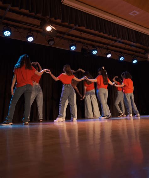 Clases De Baile K Pop En Madrid Dancing Boulevard