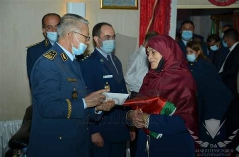 الجزائر تخرج دفعات جديدة لقوات الدفاع الجوي عن الاقليم Arab Defense