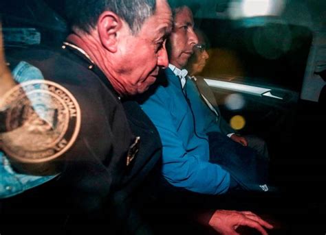 Pedro Castillo también será acusado por corrupción la investigación fue aprobada por el Congreso