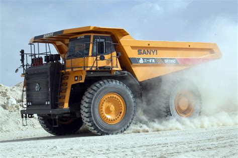 “mongolia Mining” ийн Ерөнхий ивээн тэтгэгчээр “Гранд Майнинг Экюпмент” ажиллаж байна