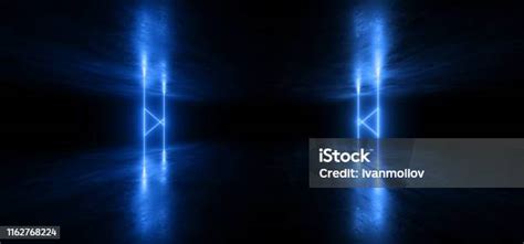 네온 조명 가상 공상 과학 Fi 미래 활기찬 푸른 빛나는 레이저 빔 모양 어두운 그런 지 콘크리트 터널 지하 홀 차고 룸 갤러리 밤 3d 렌더링 0명에 대한 스톡 사진 및