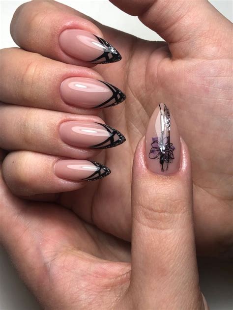 Чёрный френчик 🖤 Дизайнерские ногти Красивые ногти Гелевые ногти