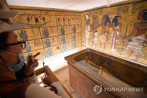 보존 작업 마치고 공개된 이집트 투탕카멘 무덤 연합뉴스