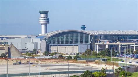 Partial Systems Outage Impacting Canadian Airports Cbsa Rebel News