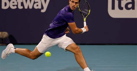 Алькараз и Циципас сделали «точку года два великих вилли которые сводили фанатов с ума Infobae