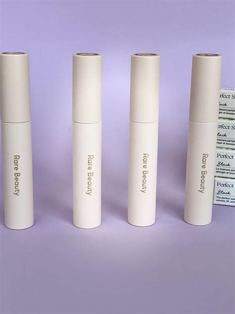 Тушь для ресниц rare beauty perfect strokes — цена 1250 грн в каталоге ...