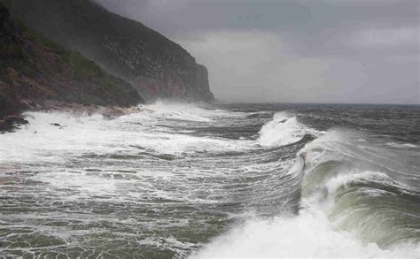 Bufera Di Vento Alle Isole Eolie Mare Forza 6 7 Quotidiano Di Ragusa