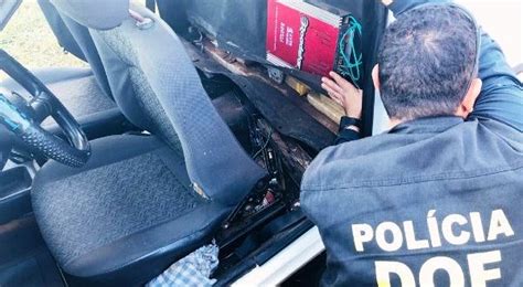 Casal é preso pelo DOF quilos de maconha em direção ao PR Portal TOP Mídia News