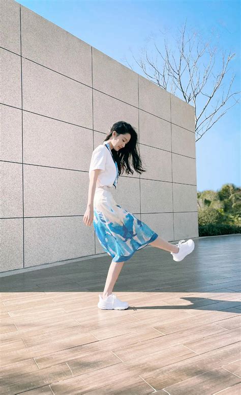 女明星李沁写真集：天生丽质、闭月羞花 搜狐大视野 搜狐新闻
