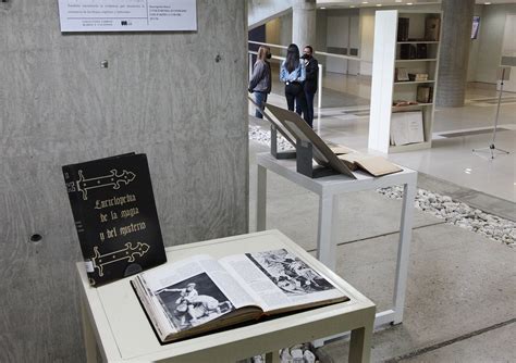 Tesoros De La Biblioteca De La Ucab Una Colección Para Admirar Y
