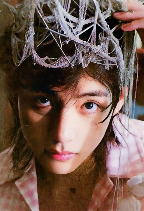 Pin By N Ktys On V In Taehyung Kim Taehyung Kim Taehyung Wallpaper